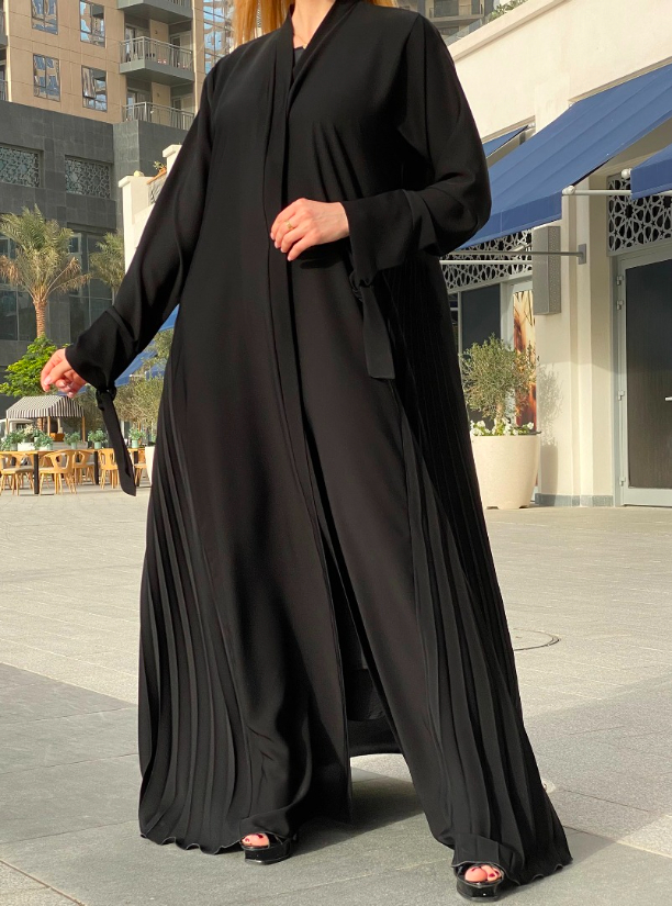Abaya Set 3-piece set, Inclusion: black Abaya with pleated side seam ...